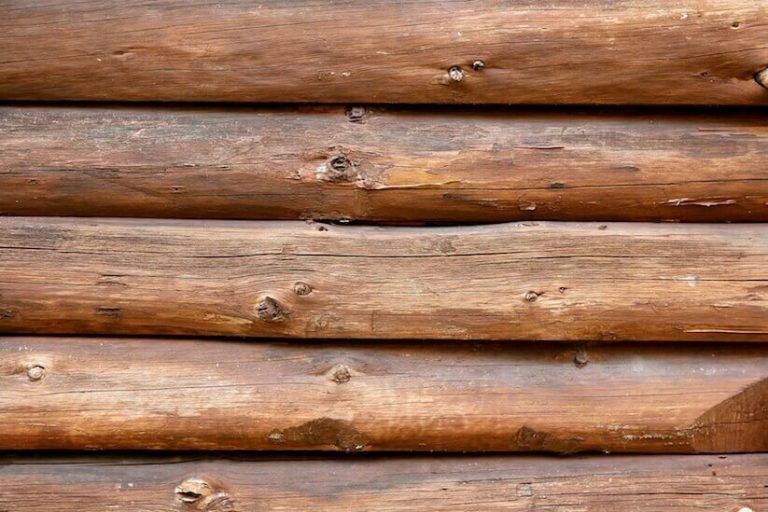 Staying Warm In Your Log Cabin: How To Insulate Your Log Cabin - Log ...