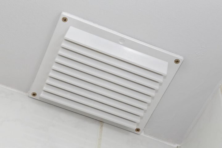 Simple Options to Weatherproof your Log Cabin - Log Cabin Hub