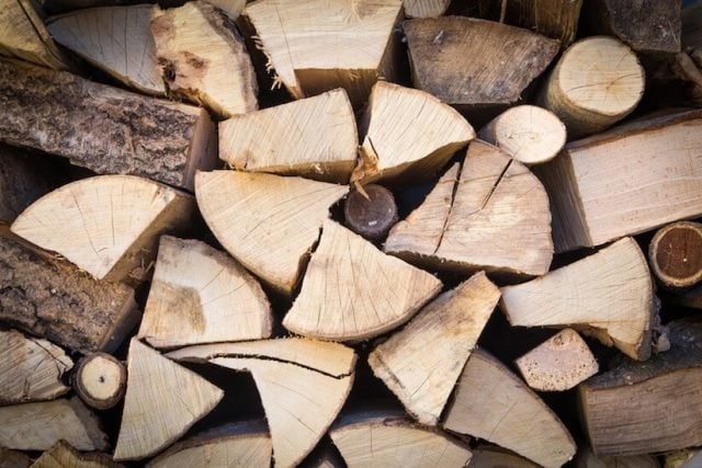 The Perils Of Lumber Selection For Your Log Cabin - Log Cabin Hub