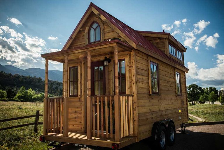 7 Awesome Log Cabins on Wheels - Log Cabin Hub