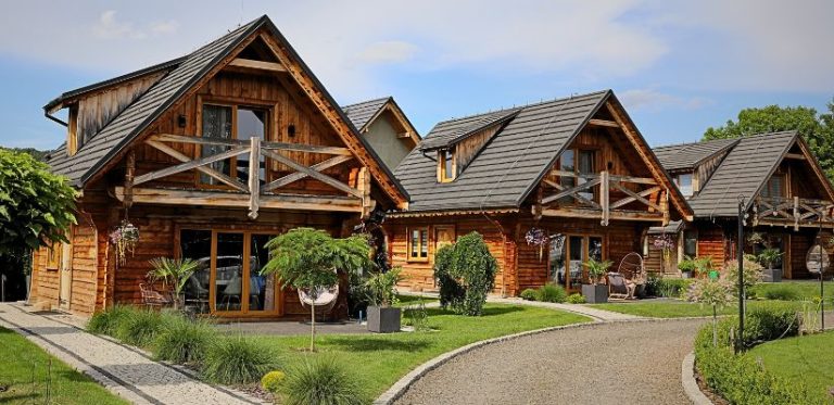 Building a log cabin kit in Tennessee – The Complete Guide - Log Cabin Hub